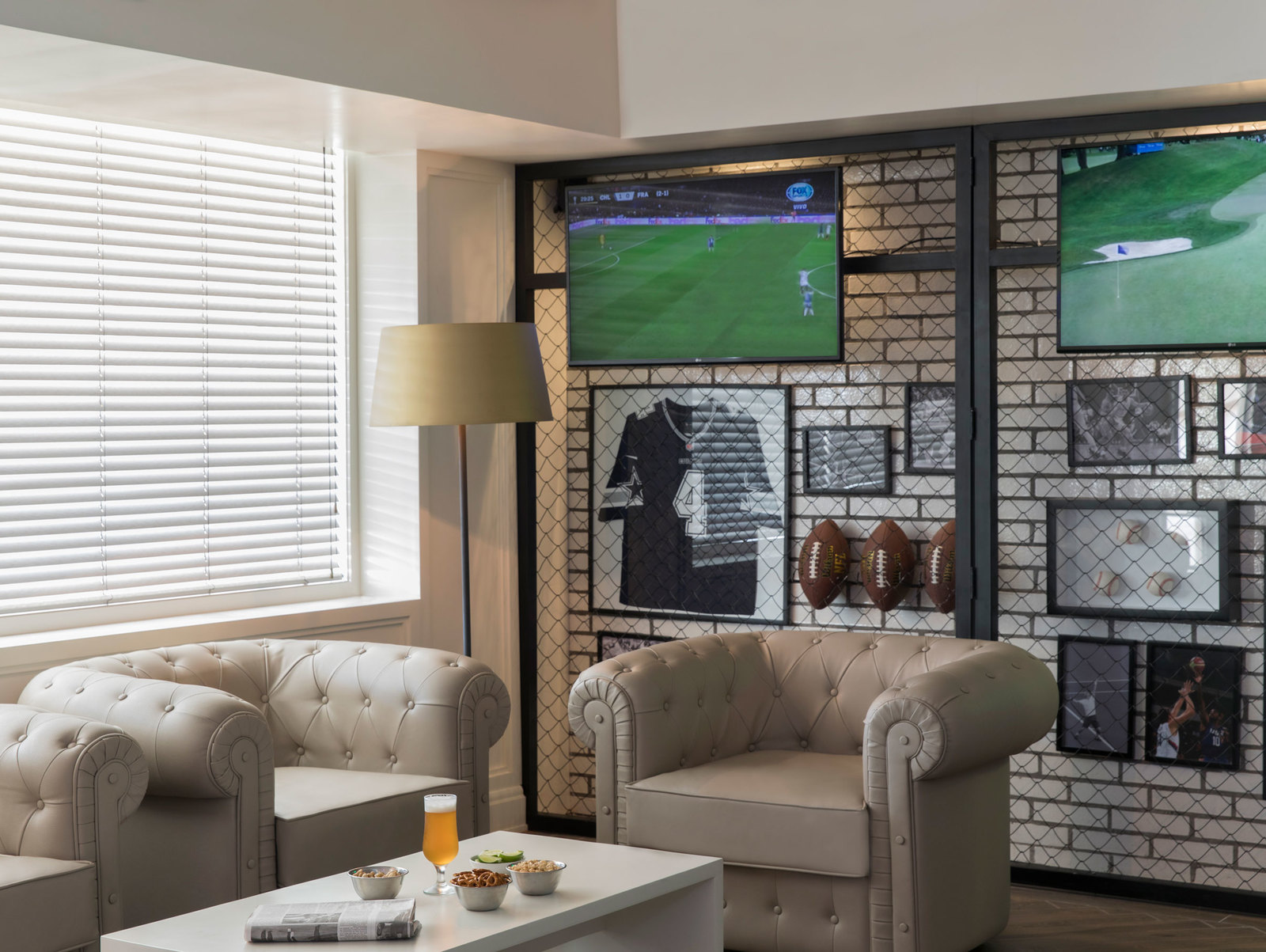 La Victoria Sports Bar